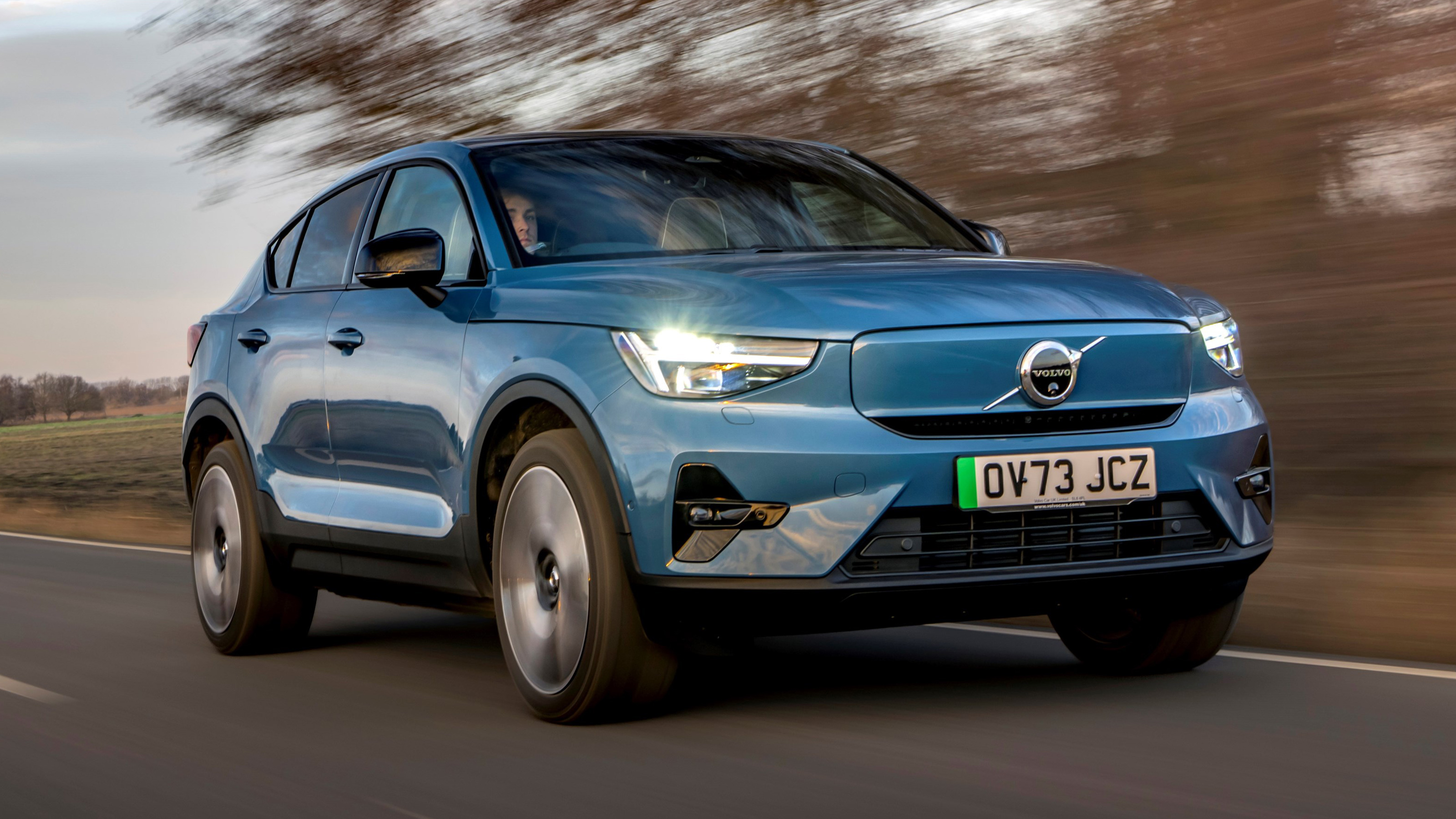 Volvo EC40: The Electric SUV That’s Changing the Game -Autonexa