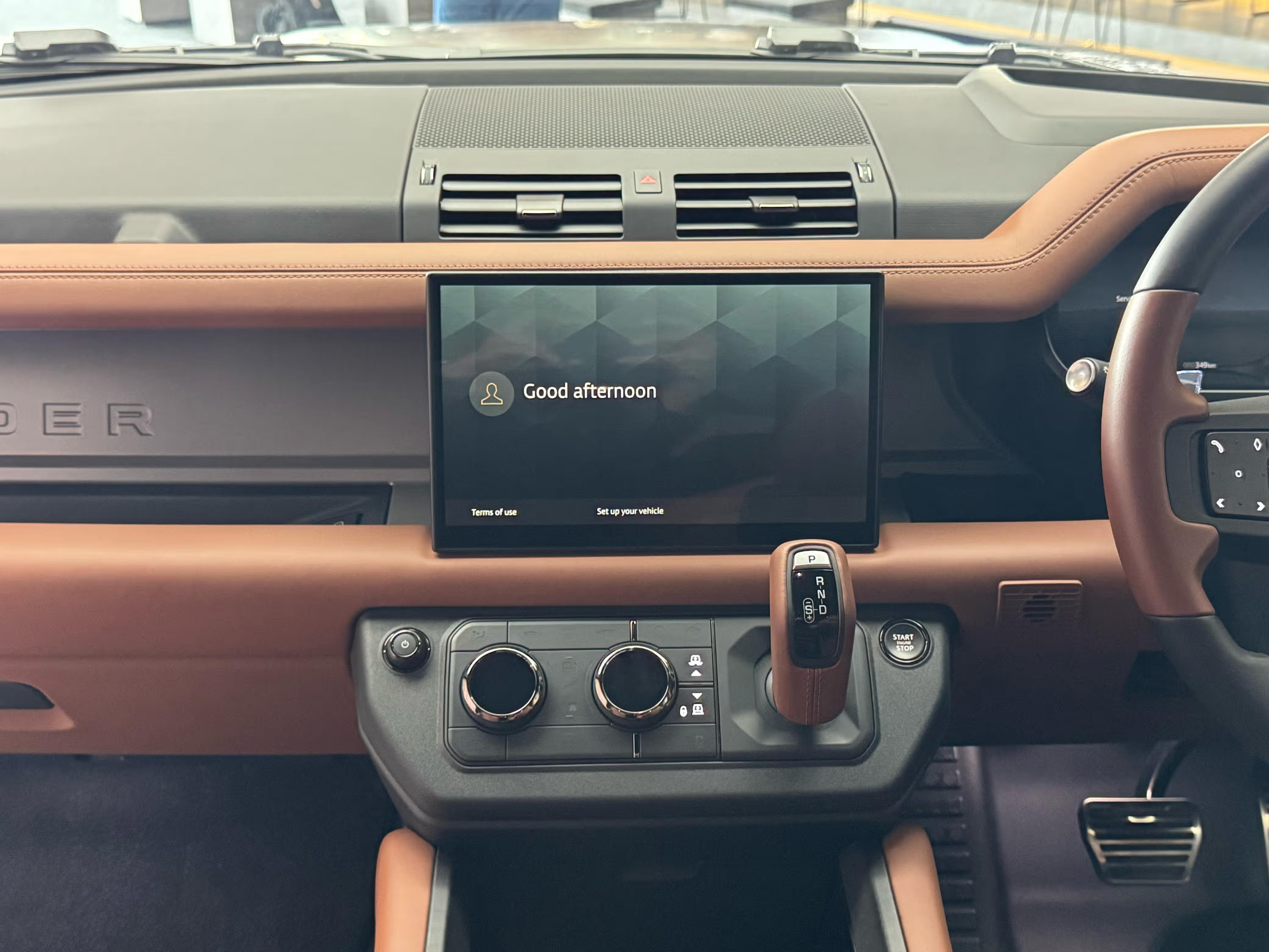 All-New Defender Octa Arrives in India with a ₹2.59 Crore Price Tag ...