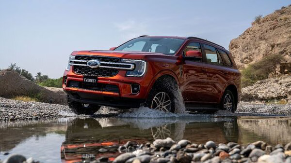 Toyota Fortuner vs Ford Endeavour: The Ultimate SUV Battle -Autonexa