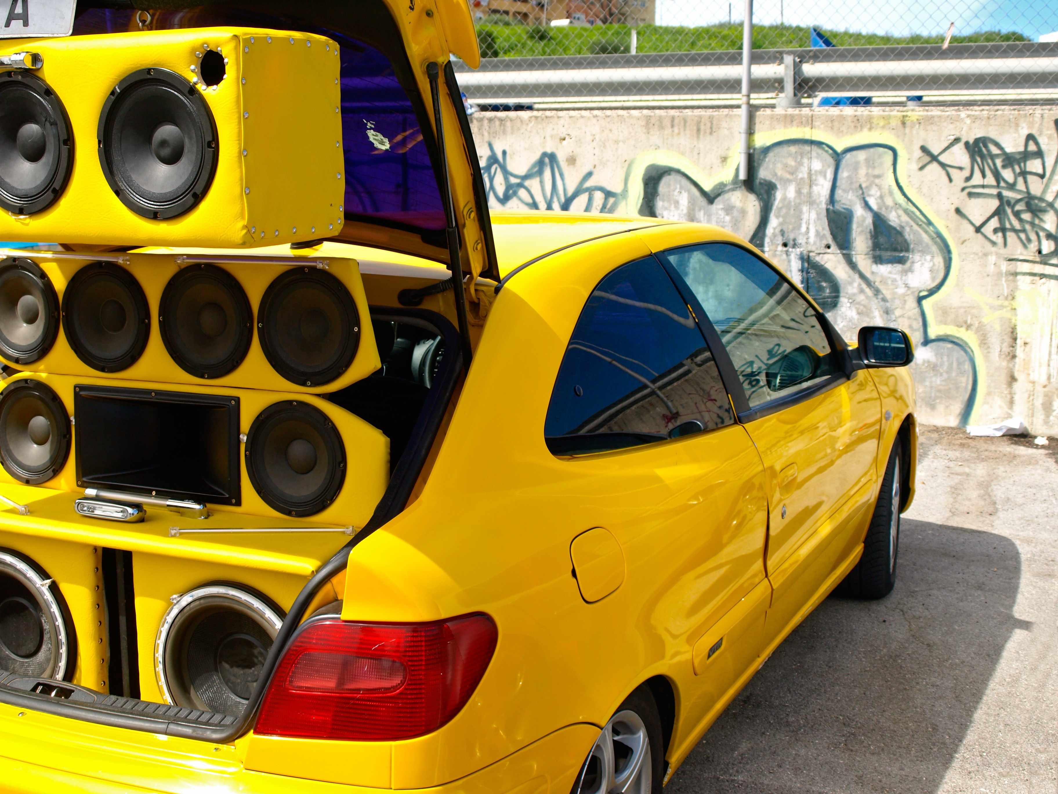 Best car music system under ₹20,000 -Autonexa