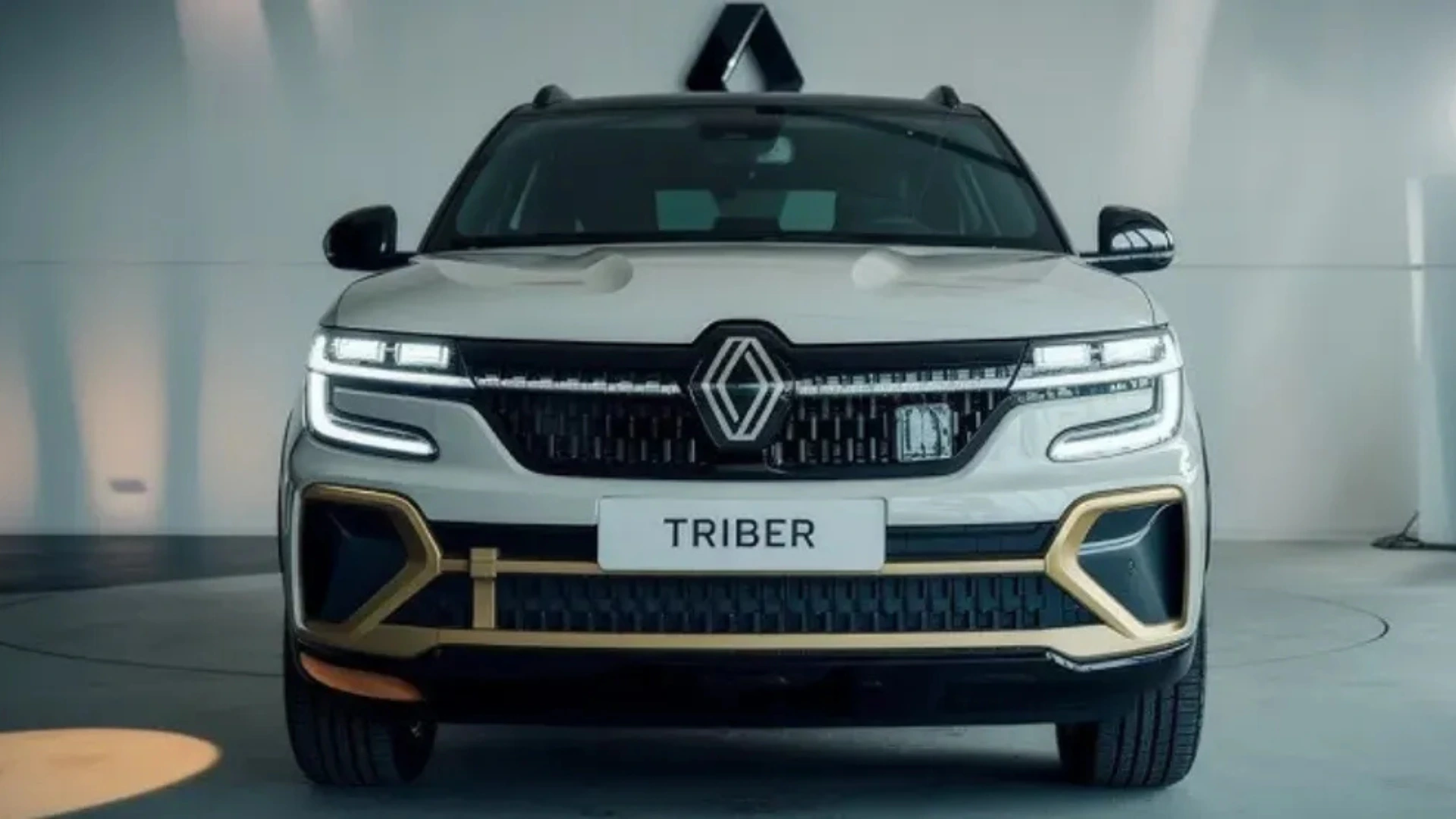 2025 Renault Triber Facelift Unveiled with Brand’s New Logo -Autonexa