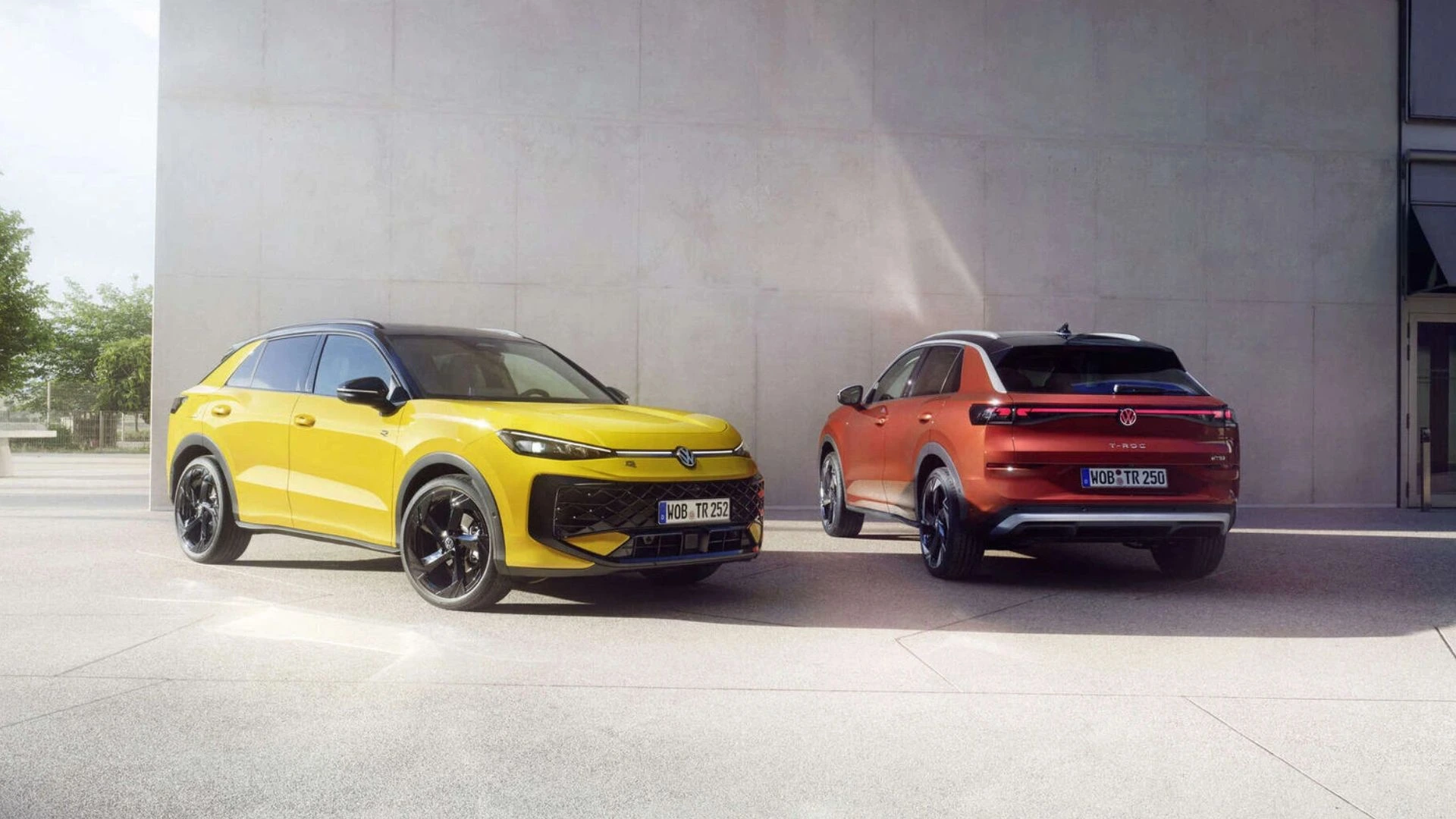 New Volkswagen T-Roc 2025: Electrified Compact SUV Premieres -Autonexa