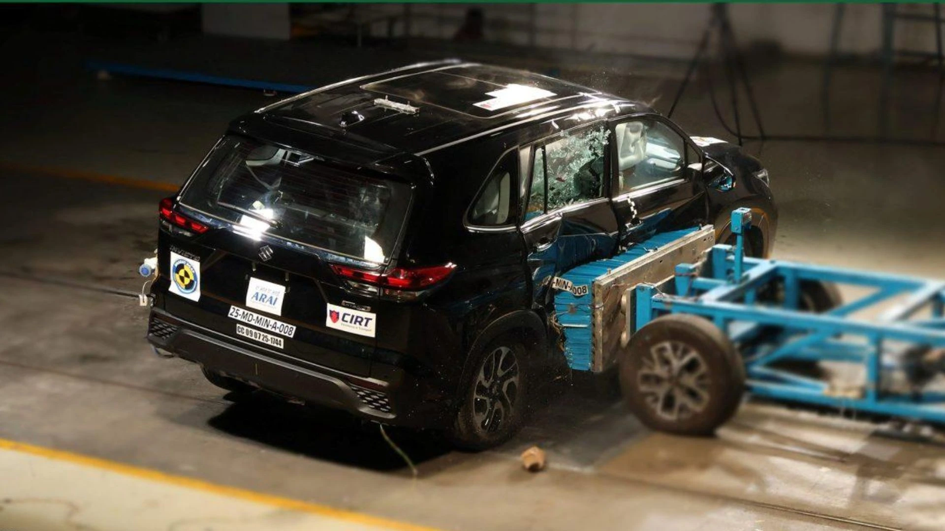 Maruti Invicto Achieves Stellar 5-Star Rating in BNCAP Crash Test -Autonexa