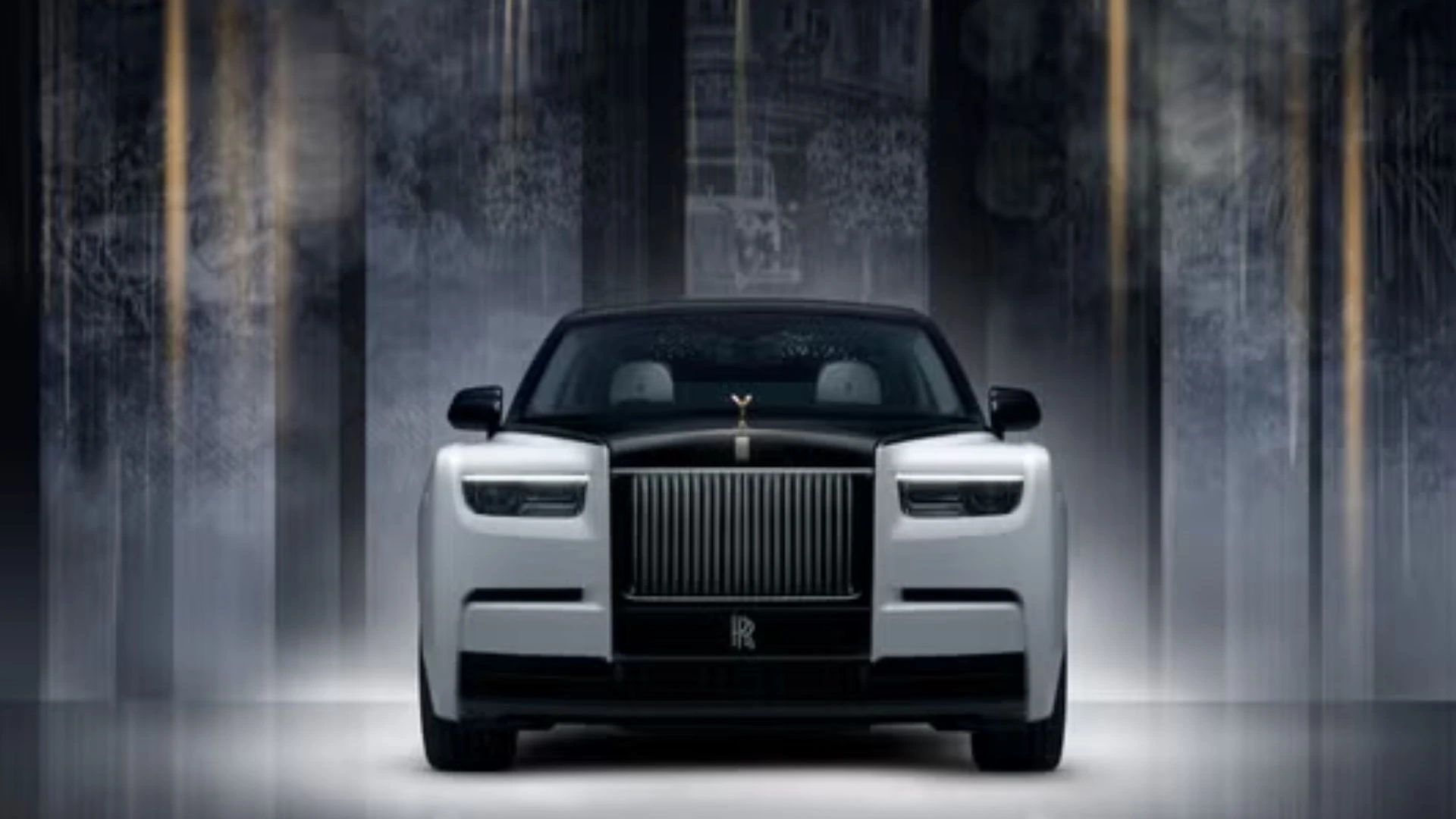 Rolls-Royce Unveils Exclusive Phantom Centenary Edition Celebrating 100 ...