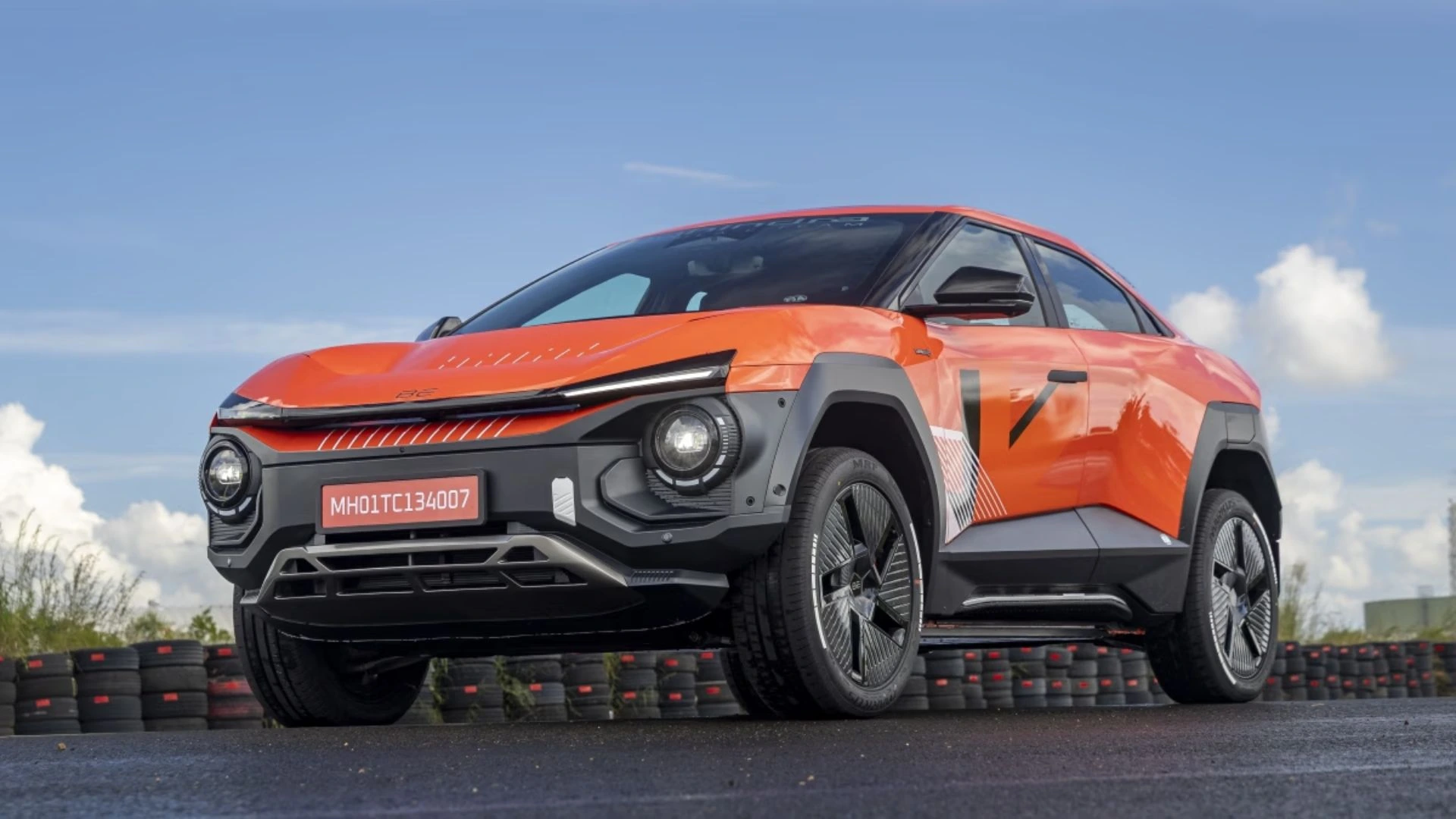 Mahindra BE6 Formula E Edition Unveiled as World's First Racing-Themed ...