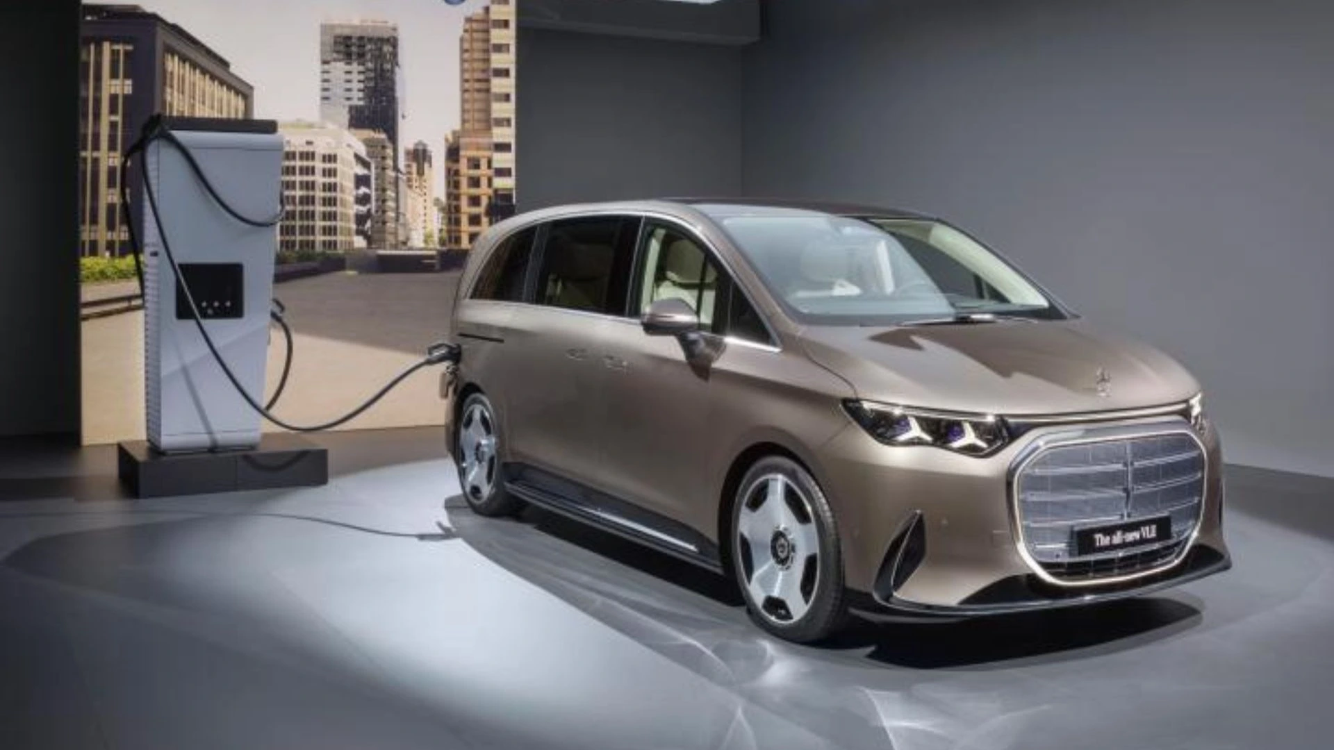 Mercedes‑Benz VLE Revealed with 700 km Range -Autonexa
