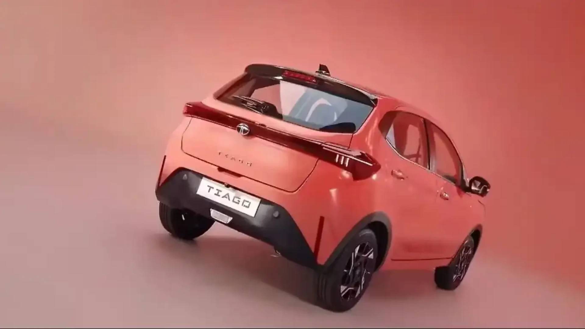 Tata Tiago CNG AMT 2026 Gets Segment-First Paddle Shifters -Autonexa